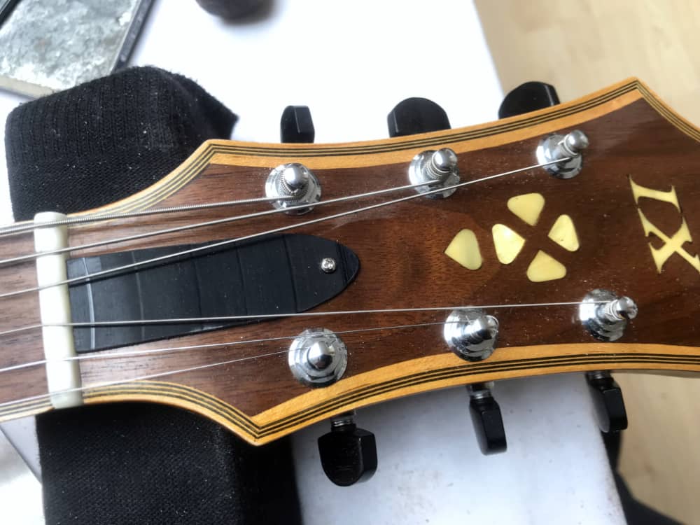 Jazz Archtop Construction - IX Guitars