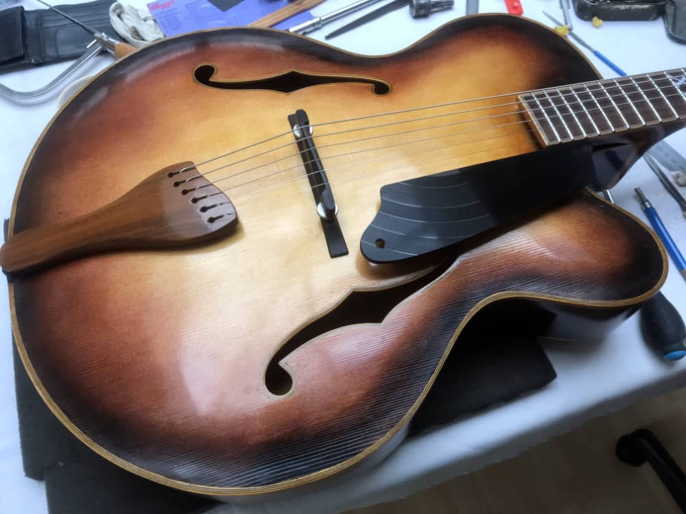 Jazz Archtop Construction - IX Guitars